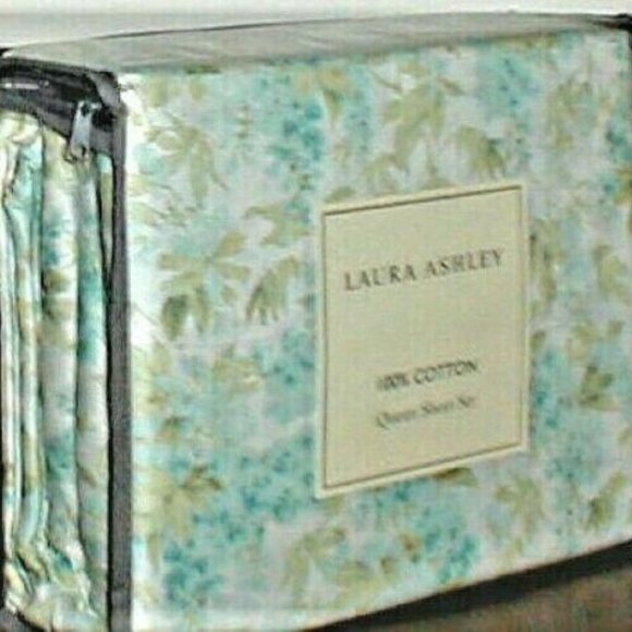 Laura Ashley | Bedding | Laura Ashley Rena Floral Queen Sheet Set ...